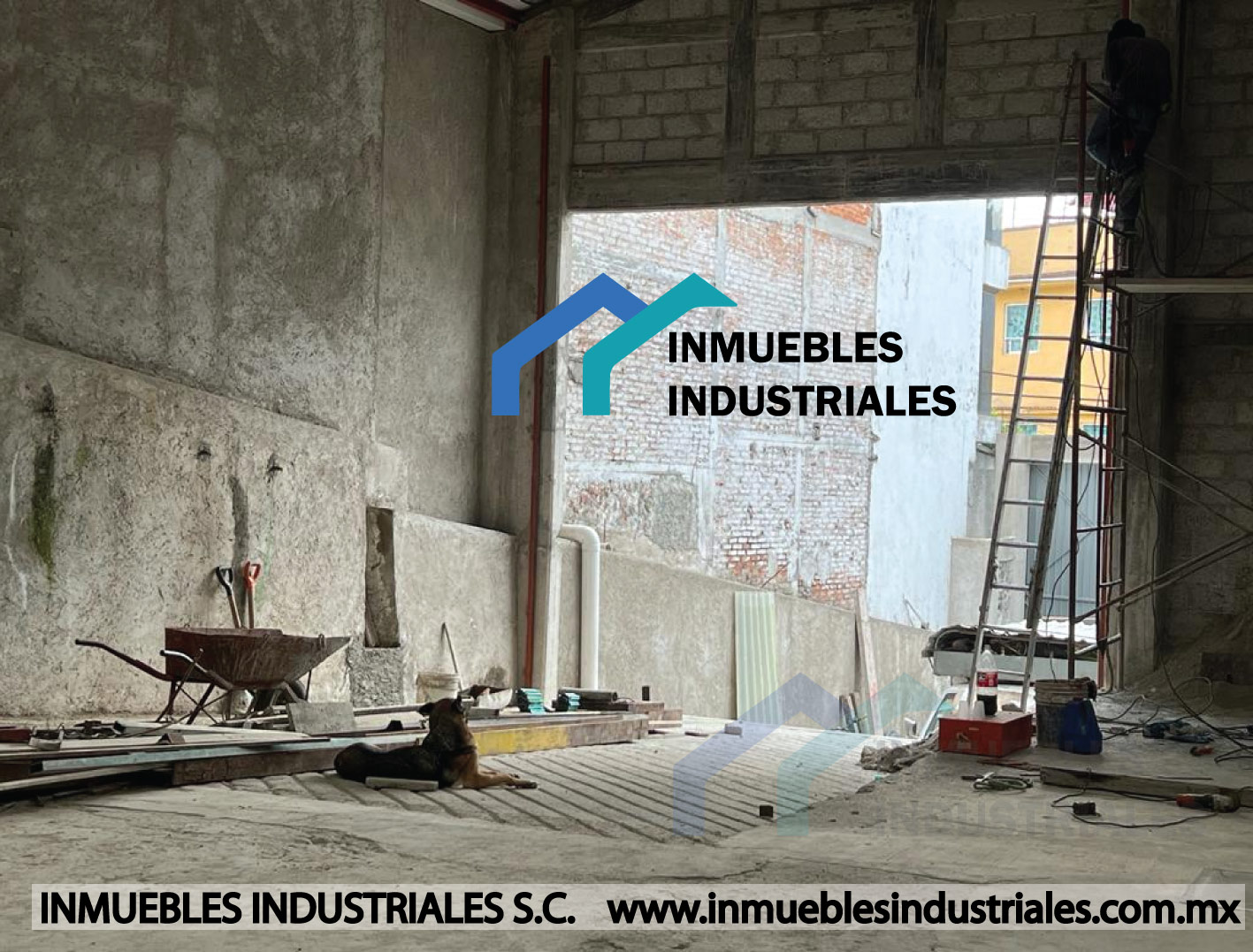 BODEGA EN TULTITLAN RENTA 800m² CON ANDEN DE CARGA Y PATIOS 1,100m² ...