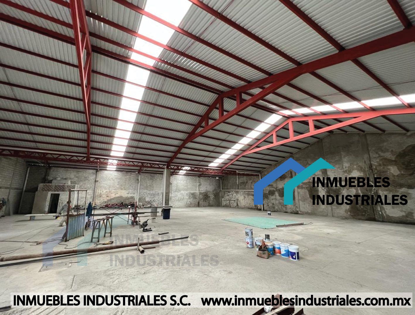 BODEGA EN TULTITLAN RENTA 800m² CON ANDEN DE CARGA Y PATIOS 1,100m² ...