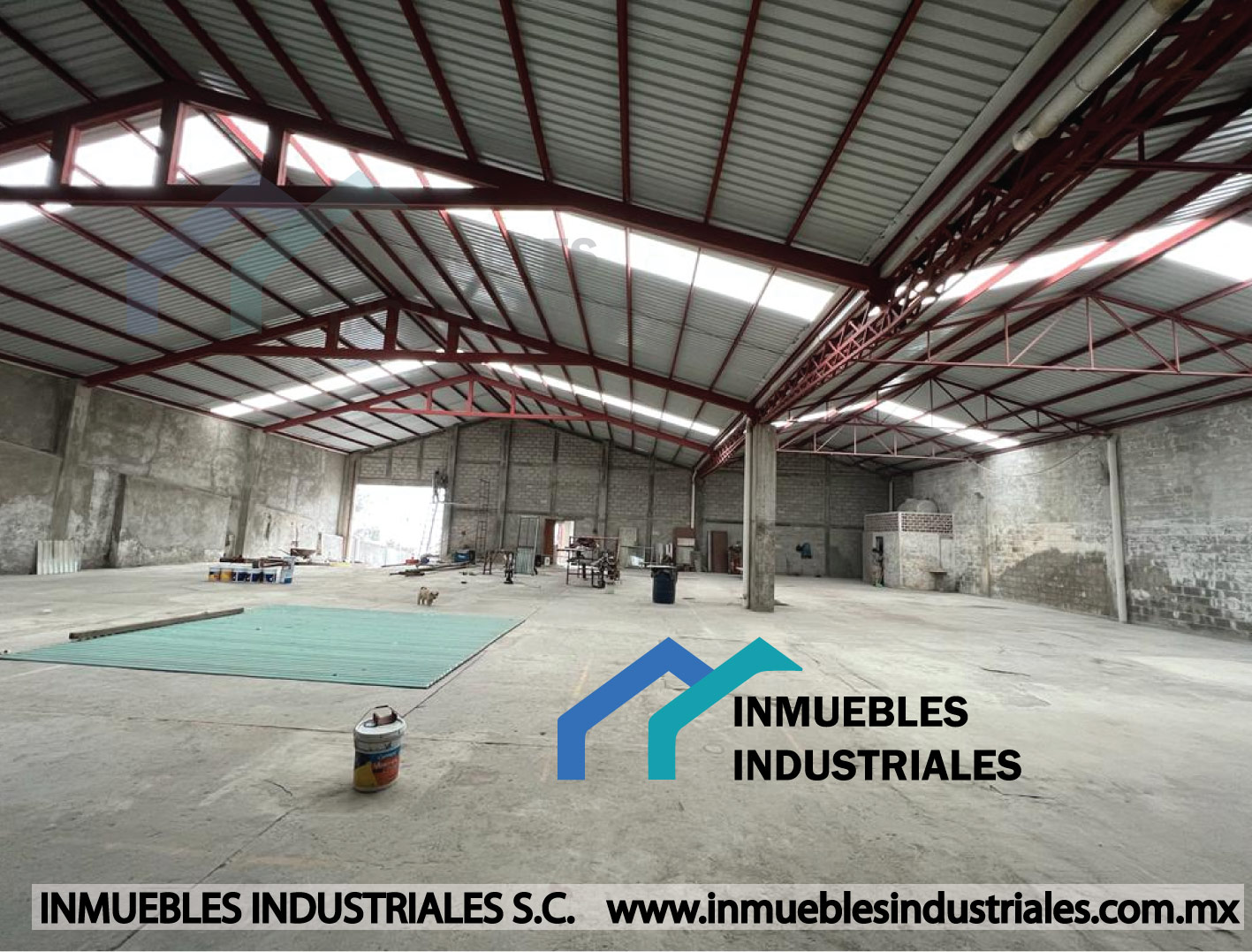 BODEGA EN TULTITLAN RENTA 800m² CON ANDEN DE CARGA Y PATIOS 1,100m² ...