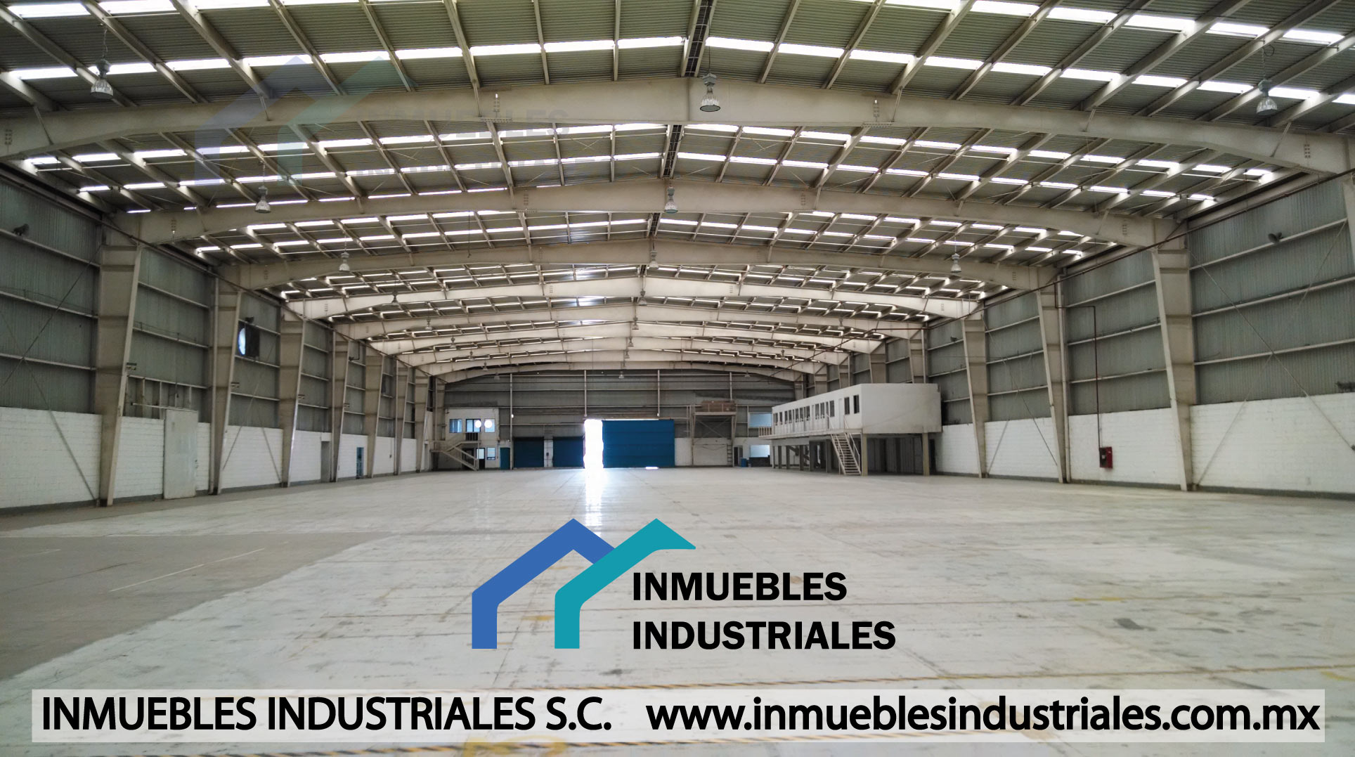 BODEGA EN PUEBLA OCOTLÁN RENTA 5,000m² CON ANDENES DE CARGA Y PATIO ...