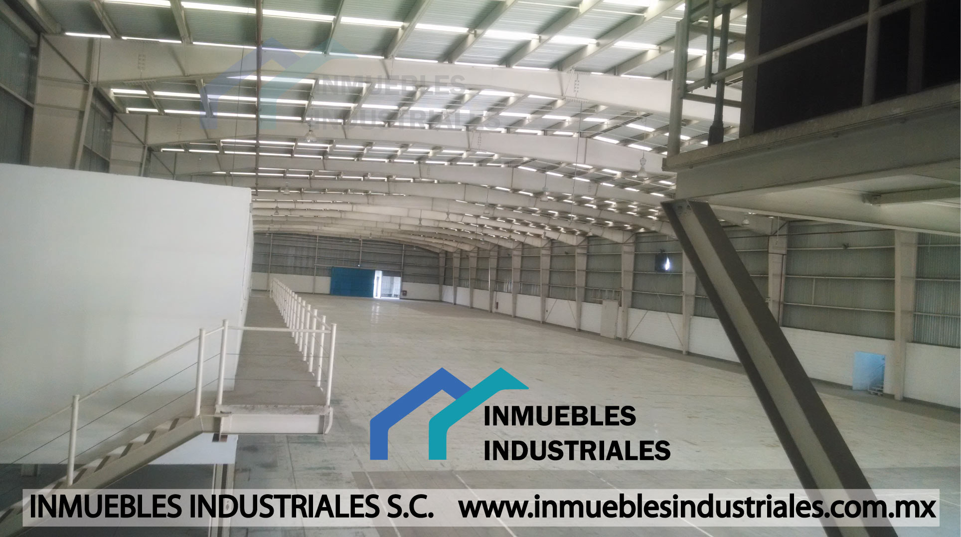 BODEGA EN PUEBLA OCOTLÁN RENTA 5,000m² CON ANDENES DE CARGA Y PATIO ...